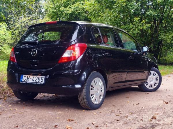 Opel Corsa 2008 in Preili on AUTOMOTO.COM.LV Black Opel Corsa 2008 in Preili, with an engine capacity of 1.20 L and mileage of 163 thousand km for 2490 €, photo 6 on AUTOMOTO.COM.LV
