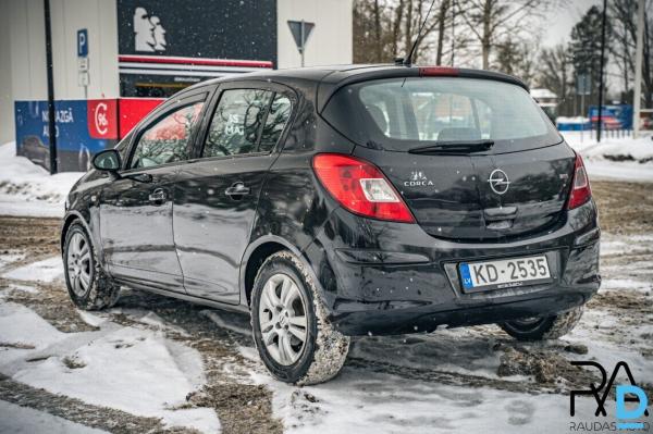 Melns Opel Corsa 2009 Rīga, ar dzinēja tilpumu 1.30 L un nobraukumu 167 tūkst. km par 1990 €, foto 2 vietnē AUTOMOTO.COM.LV