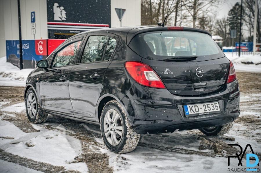 Melns Opel Corsa 2009 Rīga, ar dzinēja tilpumu 1.30 L un nobraukumu 167 tūkst. km par 1990 €, foto 2 vietnē AUTOMOTO.COM.LV