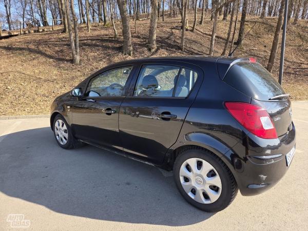 Black Opel Corsa 2009 in Kaunas, with an engine capacity of 1.20 L and mileage of 163 thousand km for 1300 €, photo 9 on AUTOMOTO.COM.LV
