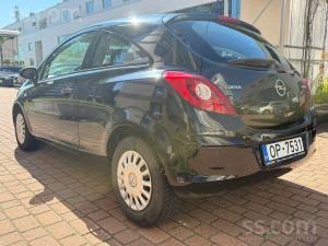 Melns Opel Corsa 2009 Rīga, ar dzinēja tilpumu 1.00 L un nobraukumu 0 tūkst. km par 2500 €, foto 4 vietnē AUTOMOTO.COM.LV