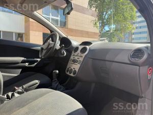 Melns Opel Corsa 2009 Rīga, ar dzinēja tilpumu 1.00 L un nobraukumu 0 tūkst. km par 2500 €, foto 7 vietnē AUTOMOTO.COM.LV