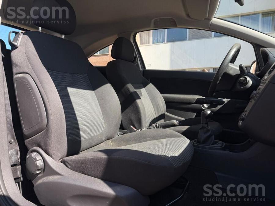 Melns Opel Corsa 2009 Rīga, ar dzinēja tilpumu 1.00 L un nobraukumu 0 tūkst. km par 2500 €, foto 10 vietnē AUTOMOTO.COM.LV