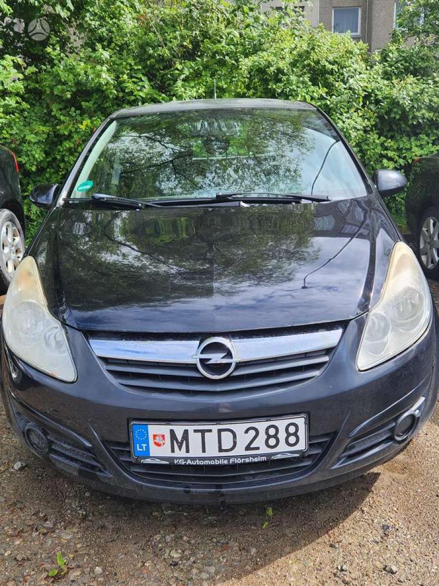 Black Opel Corsa 2009 in Vilnius, with an engine capacity of 1.25 L and mileage of 223 thousand km for 1500 €, photo 1 on AUTOMOTO.COM.LV