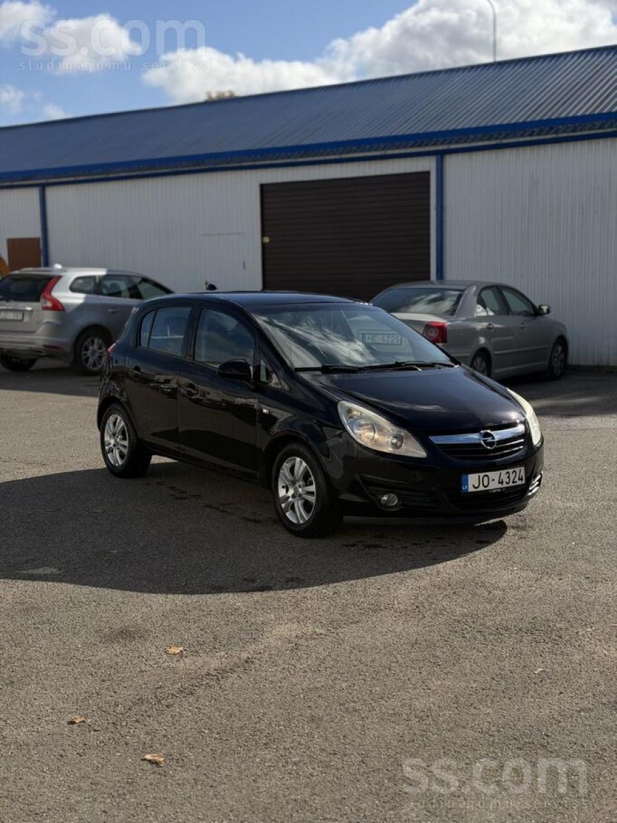 Black Opel Corsa 2009 in Daugavpils, with an engine capacity of 1.30 L and mileage of 217 thousand km for 1090 €, photo 3 on AUTOMOTO.COM.LV