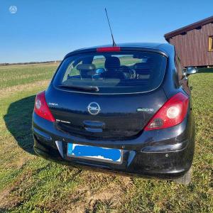 Black Opel Corsa 2011 in Vilnius, with an engine capacity of 1.25 L and mileage of 253 thousand km for 2390 €, photo 5 on AUTOMOTO.COM.LV