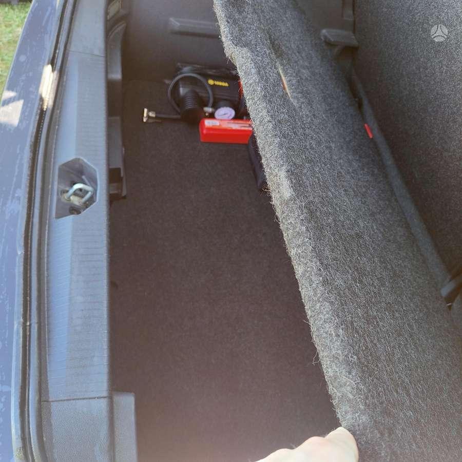 Black Opel Corsa 2011 in Vilnius, with an engine capacity of 1.25 L and mileage of 253 thousand km for 2390 €, photo 12 on AUTOMOTO.COM.LV