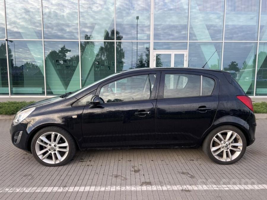 Melns Opel Corsa 2011 Rēzekne, ar dzinēja tilpumu 1.30 L un nobraukumu 95 tūkst. km par 5650 €, foto 5 vietnē AUTOMOTO.COM.LV