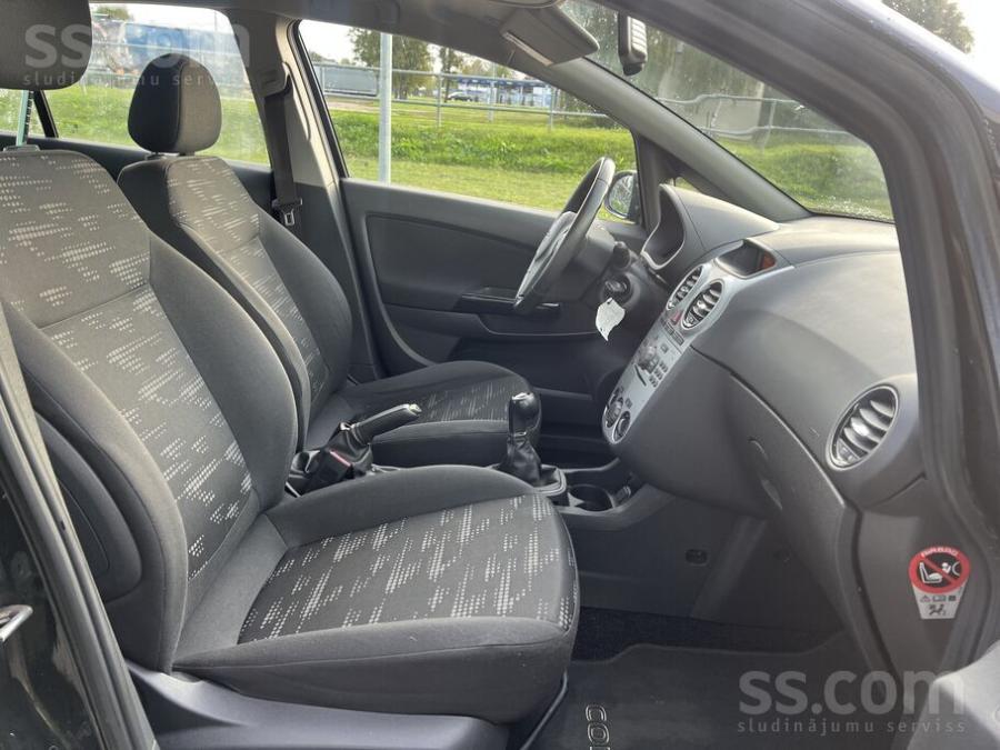 Melns Opel Corsa 2011 Rēzekne, ar dzinēja tilpumu 1.30 L un nobraukumu 95 tūkst. km par 5650 €, foto 18 vietnē AUTOMOTO.COM.LV