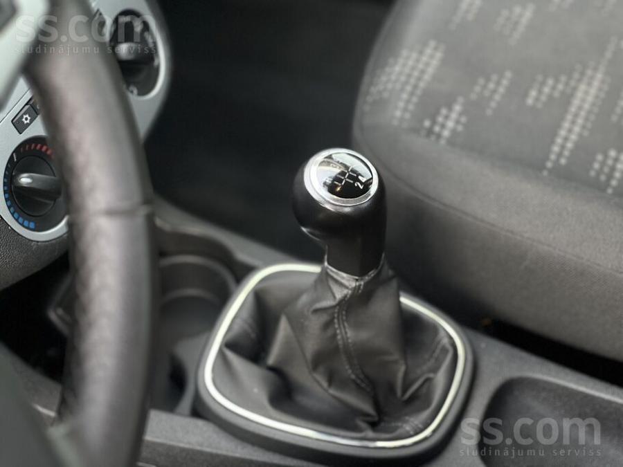 Melns Opel Corsa 2011 Rēzekne, ar dzinēja tilpumu 1.30 L un nobraukumu 95 tūkst. km par 5650 €, foto 21 vietnē AUTOMOTO.COM.LV