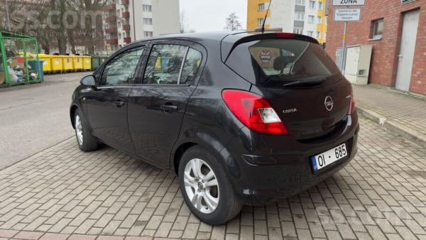 Black Opel Corsa 2012 in Liepaja, with an engine capacity of 1.30 L and mileage of 265 thousand km for 2850 €, photo 6 on AUTOMOTO.COM.LV