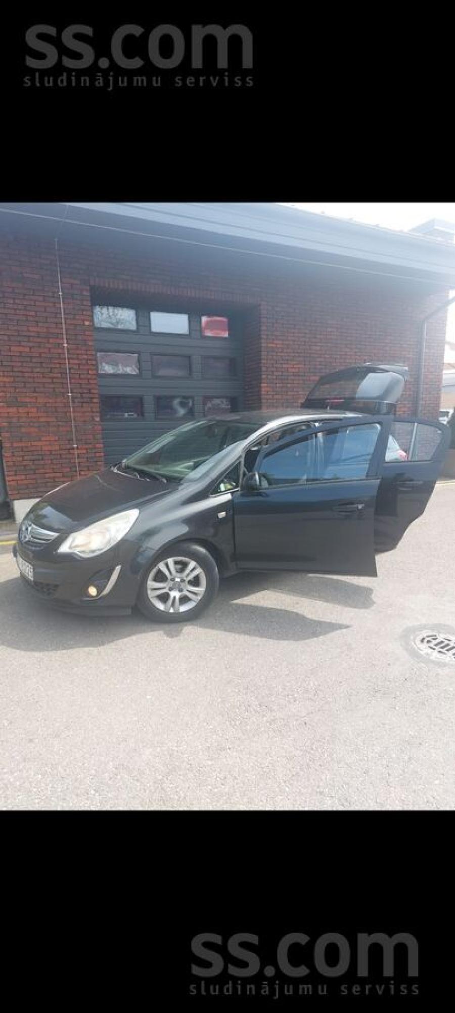 Melns Opel Corsa 2012 Daugavpils, ar dzinēja tilpumu 1.30 L un nobraukumu 289 tūkst. km par 2150 €, foto 1 vietnē AUTOMOTO.COM.LV