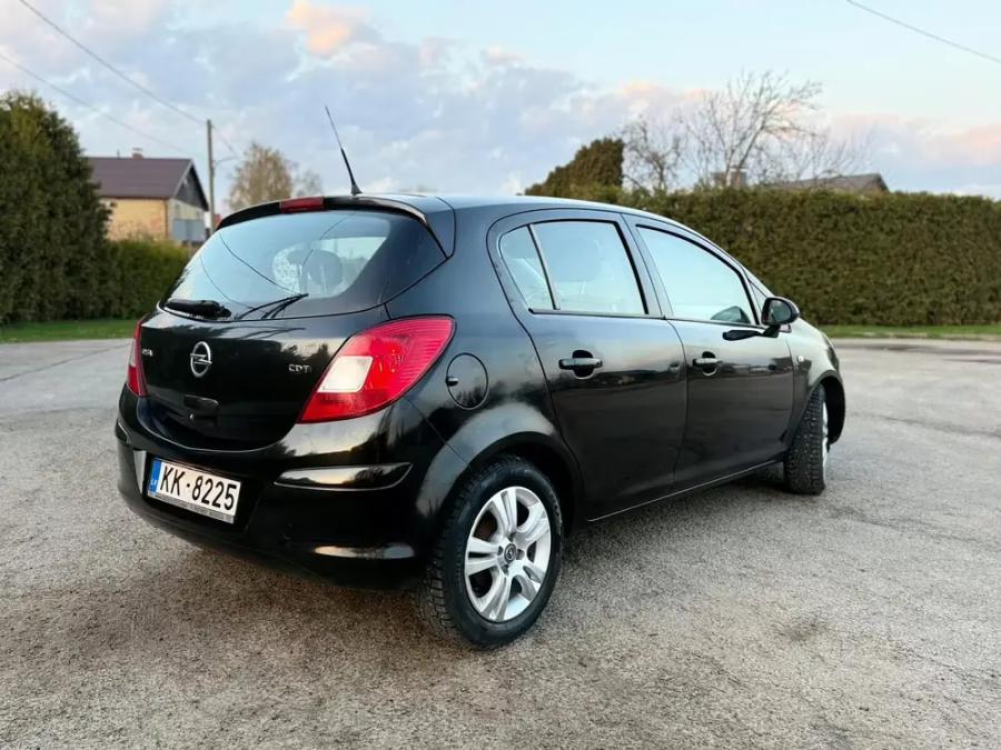 Black Opel Corsa 2012 in Riga, with an engine capacity of 1.30 L and mileage of 251 thousand km for 2300 €, photo 5 on AUTOMOTO.COM.LV