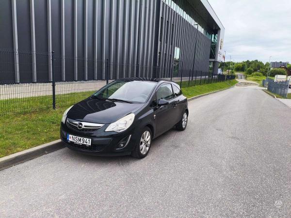 Melns Opel Corsa 2012 Viļņa, ar dzinēja tilpumu 1.23 L un nobraukumu 137 tūkst. km par 3000 €, foto 1 vietnē AUTOMOTO.COM.LV