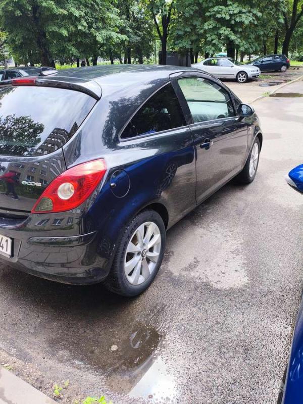 Melns Opel Corsa 2012 Viļņa, ar dzinēja tilpumu 1.23 L un nobraukumu 137 tūkst. km par 3000 €, foto 5 vietnē AUTOMOTO.COM.LV