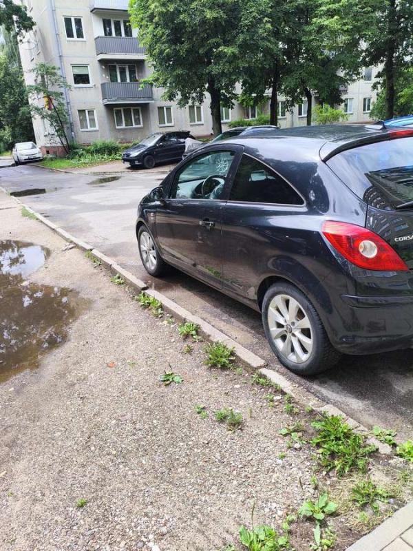 Melns Opel Corsa 2012 Viļņa, ar dzinēja tilpumu 1.23 L un nobraukumu 137 tūkst. km par 3000 €, foto 7 vietnē AUTOMOTO.COM.LV