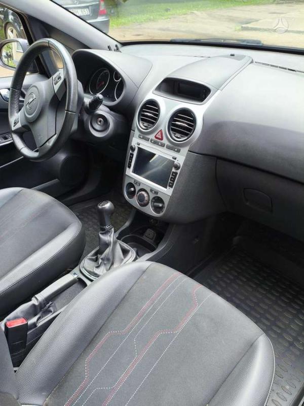Melns Opel Corsa 2012 Viļņa, ar dzinēja tilpumu 1.23 L un nobraukumu 137 tūkst. km par 3000 €, foto 10 vietnē AUTOMOTO.COM.LV