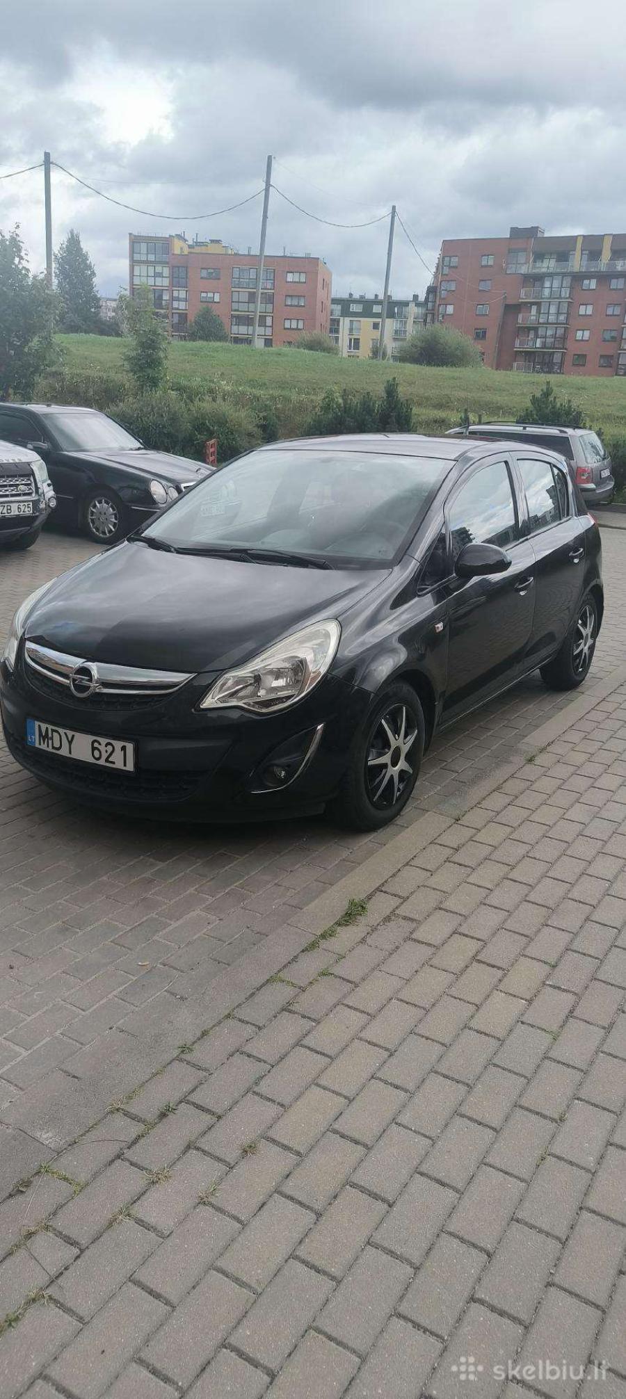 Melns Opel Corsa 2013 Viļņa, ar dzinēja tilpumu 1.20 L un nobraukumu 132 tūkst. km par 2450 €, foto 3 vietnē AUTOMOTO.COM.LV