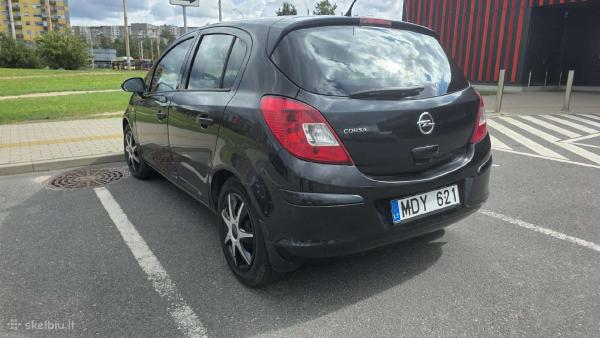Melns Opel Corsa 2013 Viļņa, ar dzinēja tilpumu 1.20 L un nobraukumu 132 tūkst. km par 2450 €, foto 3 vietnē AUTOMOTO.COM.LV