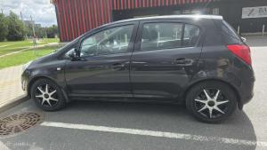 Melns Opel Corsa 2013 Viļņa, ar dzinēja tilpumu 1.20 L un nobraukumu 132 tūkst. km par 2450 €, foto 5 vietnē AUTOMOTO.COM.LV
