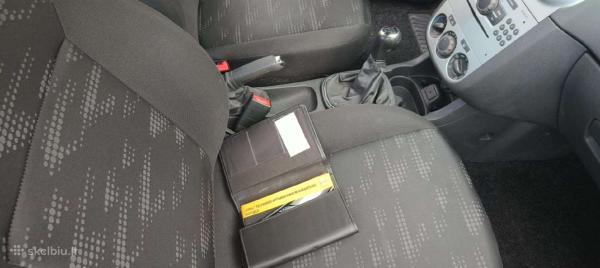 Melns Opel Corsa 2013 Viļņa, ar dzinēja tilpumu 1.20 L un nobraukumu 132 tūkst. km par 2450 €, foto 8 vietnē AUTOMOTO.COM.LV