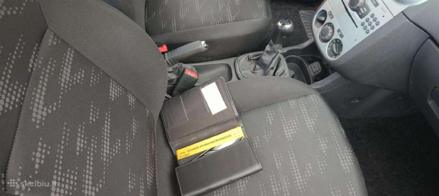Melns Opel Corsa 2013 Viļņa, ar dzinēja tilpumu 1.20 L un nobraukumu 132 tūkst. km par 2450 €, foto 9 vietnē AUTOMOTO.COM.LV