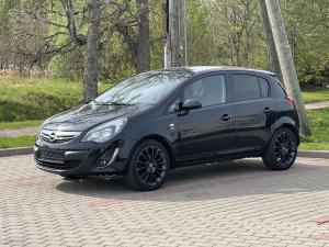 Black Opel Corsa 2013 in Cesis, with an engine capacity of 1.30 L and mileage of 224 thousand km for 3950 €, photo 3 on AUTOMOTO.COM.LV