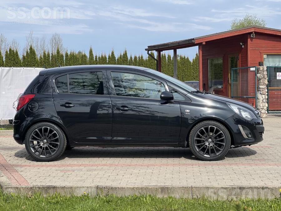 Black Opel Corsa 2013 in Cesis, with an engine capacity of 1.30 L and mileage of 224 thousand km for 3950 €, photo 7 on AUTOMOTO.COM.LV