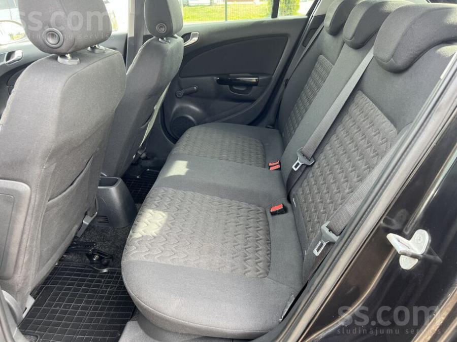 Black Opel Corsa 2013 in Cesis, with an engine capacity of 1.30 L and mileage of 224 thousand km for 3950 €, photo 14 on AUTOMOTO.COM.LV