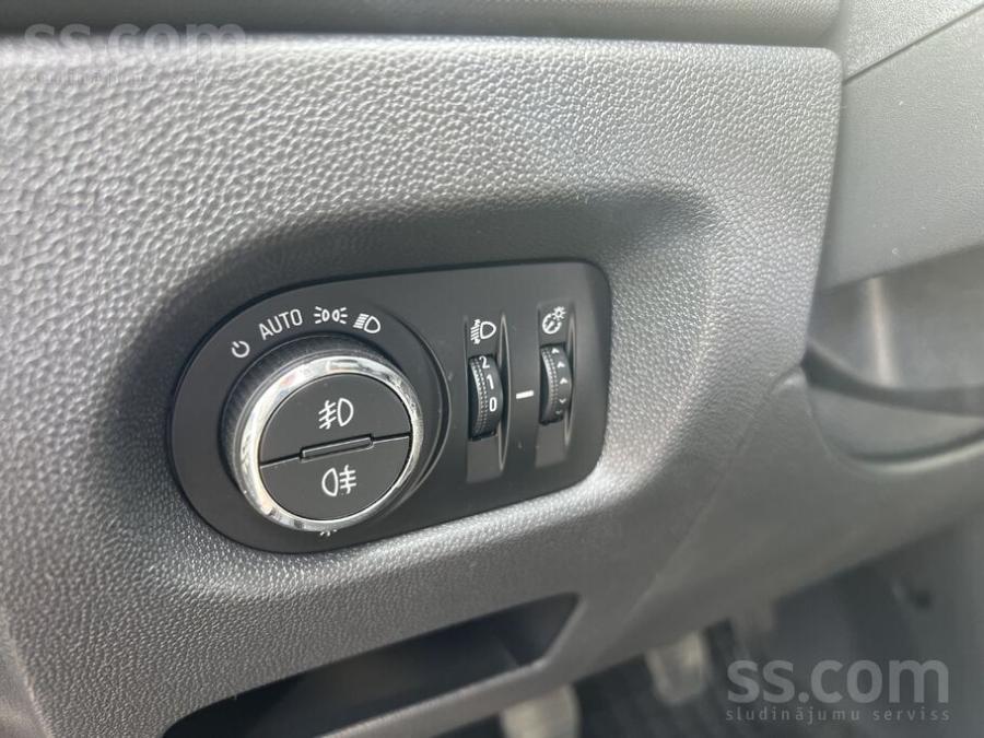 Black Opel Corsa 2013 in Cesis, with an engine capacity of 1.30 L and mileage of 224 thousand km for 3950 €, photo 16 on AUTOMOTO.COM.LV
