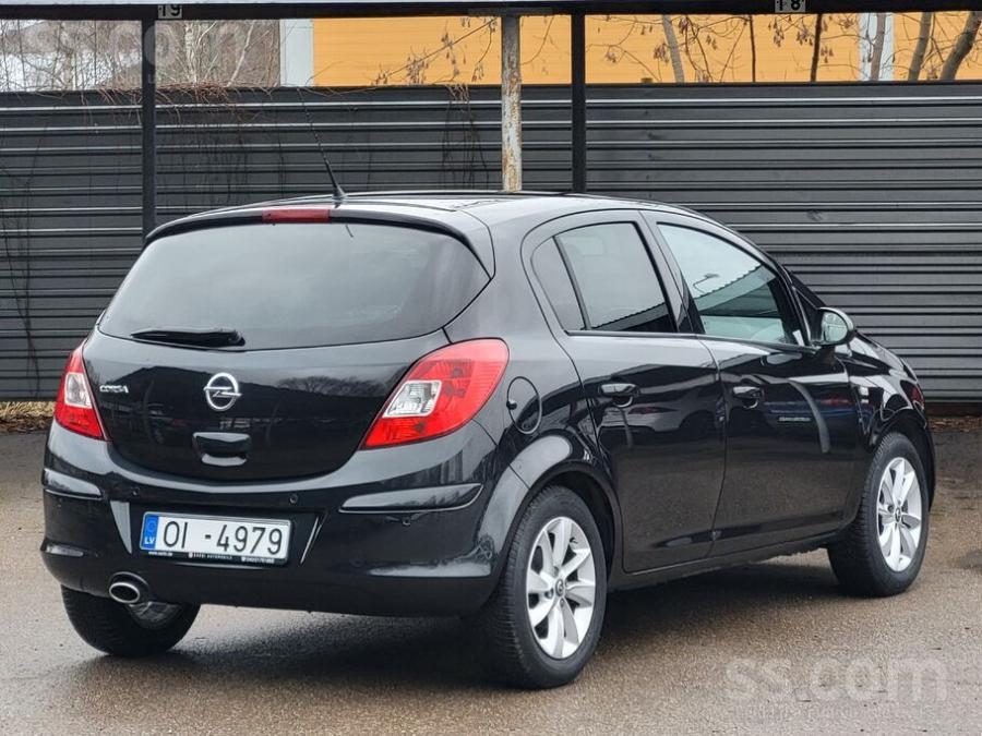 Melns Opel Corsa 2014 Jelgava, ar dzinēja tilpumu 1.40 L un nobraukumu 173 tūkst. km par 4990 €, foto 8 vietnē AUTOMOTO.COM.LV