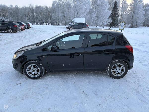 Black Opel Corsa 2014 in Alytus, with an engine capacity of 1.25 L and mileage of 326 thousand km for 2300 €, photo 2 on AUTOMOTO.COM.LV