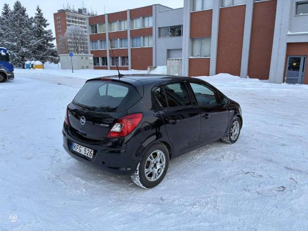 Black Opel Corsa 2014 in Alytus, with an engine capacity of 1.25 L and mileage of 326 thousand km for 2300 €, photo 5 on AUTOMOTO.COM.LV