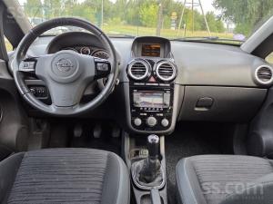 Melns Opel Corsa 2014 Kuldīga, ar dzinēja tilpumu 1.40 L un nobraukumu 282 tūkst. km par 3850 €, foto 3 vietnē AUTOMOTO.COM.LV