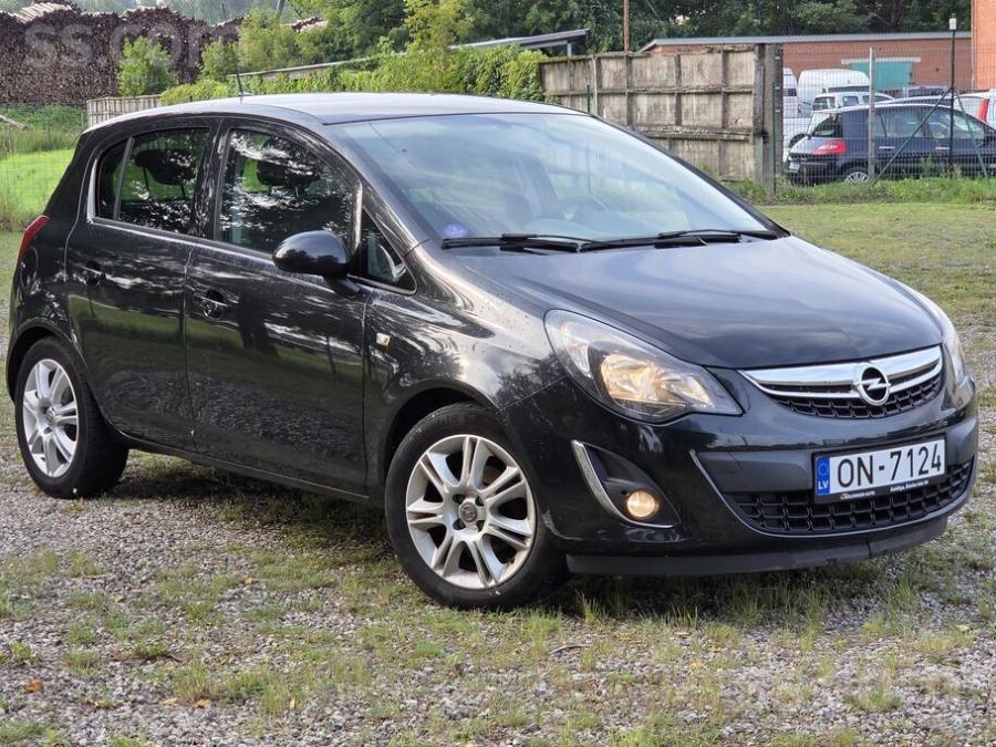 Melns Opel Corsa 2014 Kuldīga, ar dzinēja tilpumu 1.40 L un nobraukumu 282 tūkst. km par 3850 €, foto 5 vietnē AUTOMOTO.COM.LV