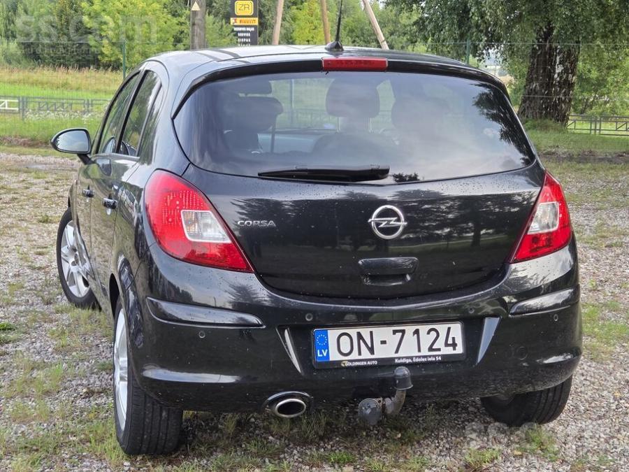 Melns Opel Corsa 2014 Kuldīga, ar dzinēja tilpumu 1.40 L un nobraukumu 282 tūkst. km par 3850 €, foto 7 vietnē AUTOMOTO.COM.LV