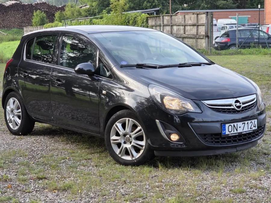 Melns Opel Corsa 2014 Kuldīga, ar dzinēja tilpumu 1.40 L un nobraukumu 282 tūkst. km par 3850 €, foto 5 vietnē AUTOMOTO.COM.LV