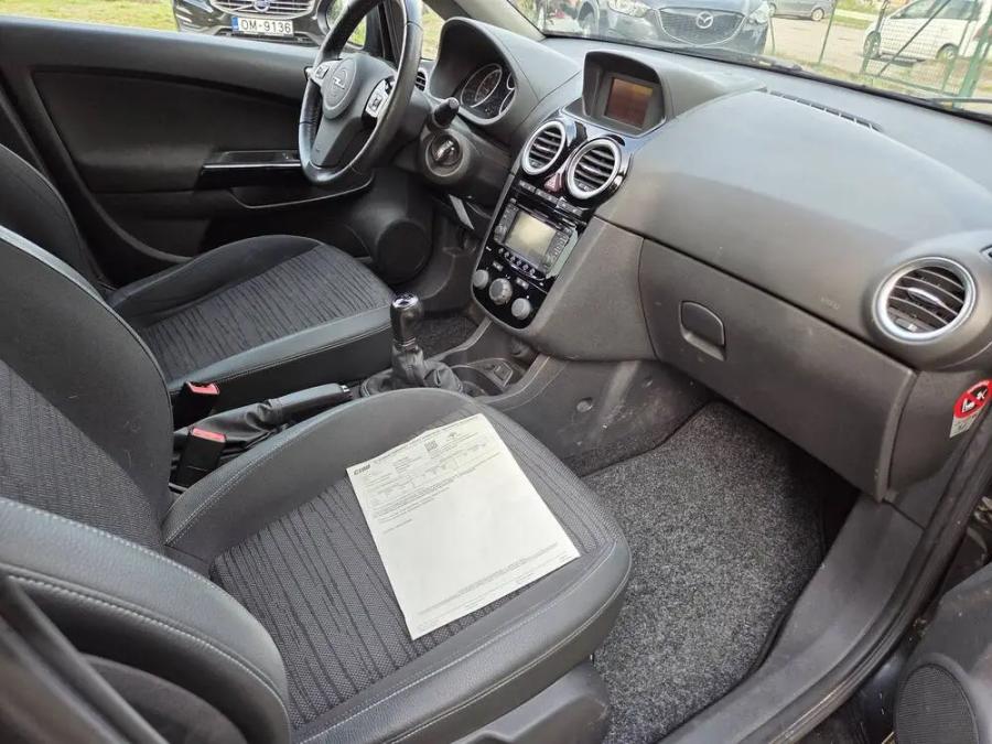 Melns Opel Corsa 2014 Kuldīga, ar dzinēja tilpumu 1.40 L un nobraukumu 282 tūkst. km par 3850 €, foto 16 vietnē AUTOMOTO.COM.LV