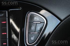 Black Opel Corsa 2015 in Riga, with an engine capacity of 1.20 L and mileage of 0 thousand km for 3750 €, photo 19 on AUTOMOTO.COM.LV