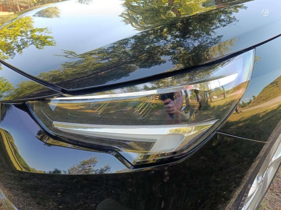 Black Opel Corsa 2019 in Taurage, with an engine capacity of 1.20 L and mileage of 147 thousand km for 6500 €, photo 3 on AUTOMOTO.COM.LV