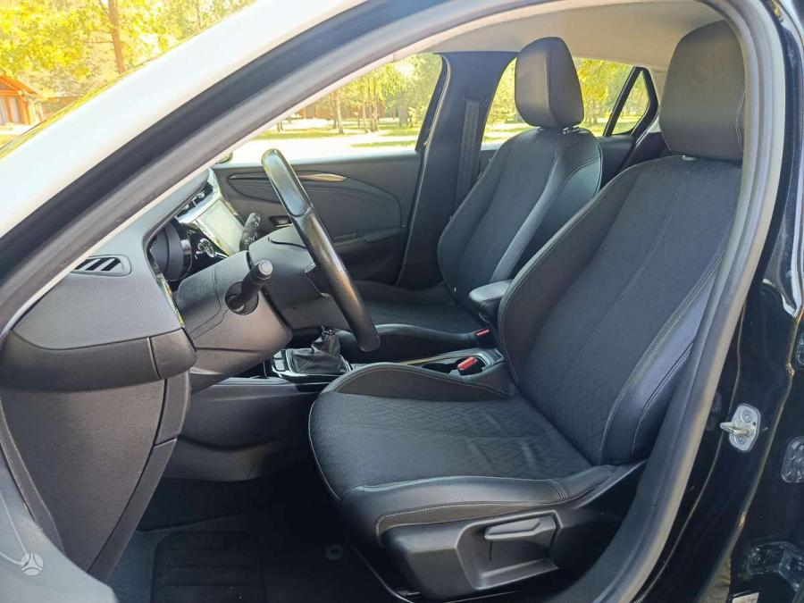 Black Opel Corsa 2019 in Taurage, with an engine capacity of 1.20 L and mileage of 147 thousand km for 6500 €, photo 13 on AUTOMOTO.COM.LV