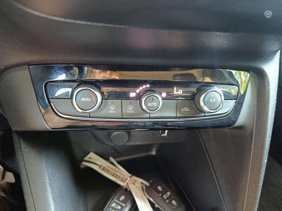 Black Opel Corsa 2019 in Taurage, with an engine capacity of 1.20 L and mileage of 147 thousand km for 6500 €, photo 20 on AUTOMOTO.COM.LV