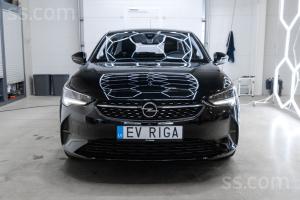 Black Opel Corsa 2021 in Riga, with an engine capacity of 0.00 L and mileage of 69 thousand km for 17190 €, photo 3 on AUTOMOTO.COM.LV
