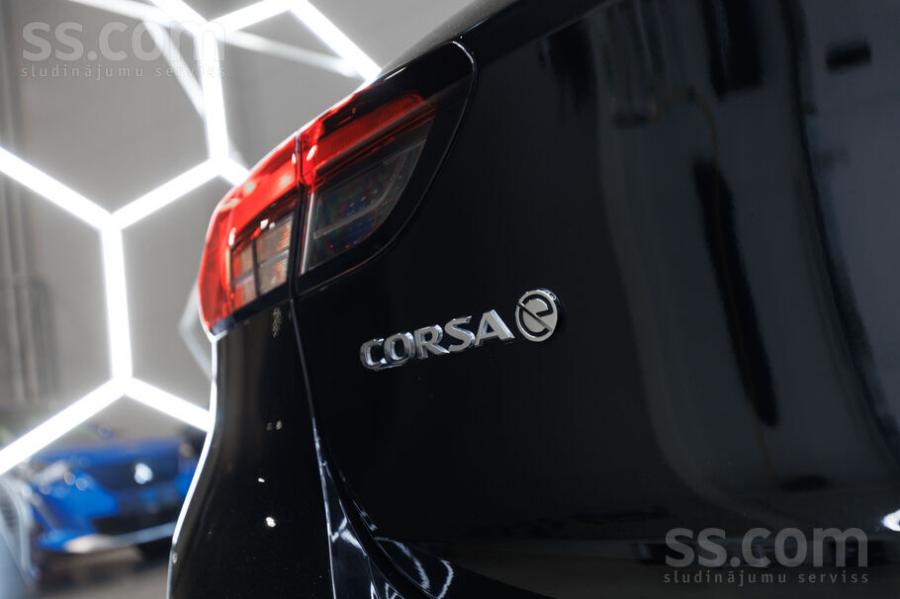 Black Opel Corsa 2021 in Riga, with an engine capacity of 0.00 L and mileage of 69 thousand km for 17190 €, photo 9 on AUTOMOTO.COM.LV