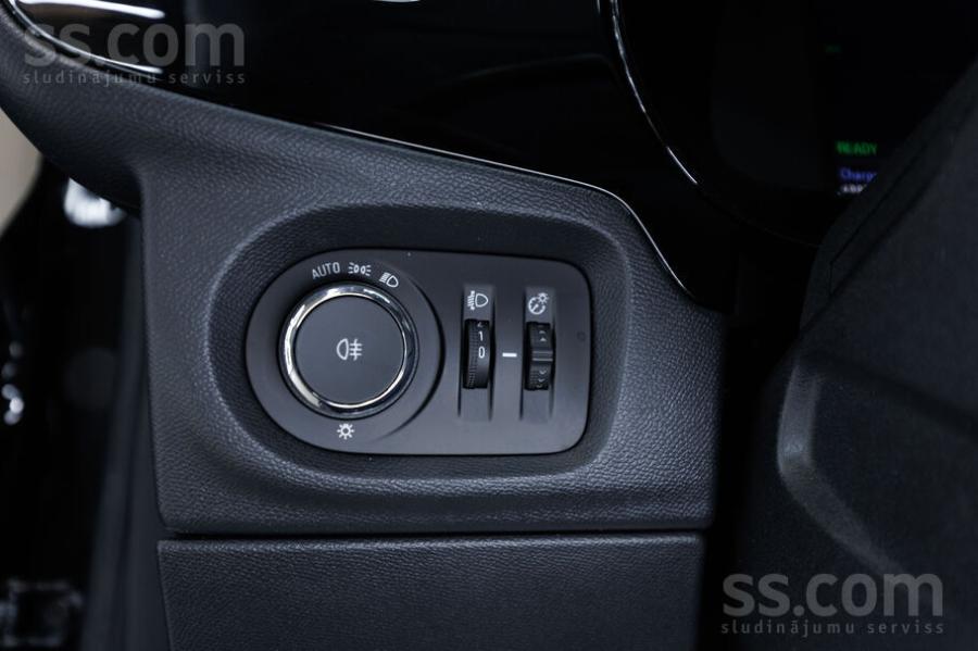 Black Opel Corsa 2021 in Riga, with an engine capacity of 0.00 L and mileage of 69 thousand km for 17190 €, photo 17 on AUTOMOTO.COM.LV