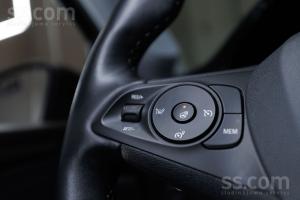 Black Opel Corsa 2021 in Riga, with an engine capacity of 0.00 L and mileage of 69 thousand km for 17190 €, photo 18 on AUTOMOTO.COM.LV