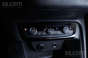Black Opel Corsa 2021 in Riga, with an engine capacity of 0.00 L and mileage of 69 thousand km for 17190 €, photo 20 on AUTOMOTO.COM.LV