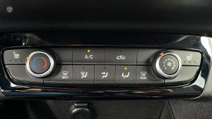 Melns Opel Corsa 2022 Marijampole, ar dzinēja tilpumu 1.20 L un nobraukumu 45 tūkst. km par 8490 €, foto 23 vietnē AUTOMOTO.COM.LV