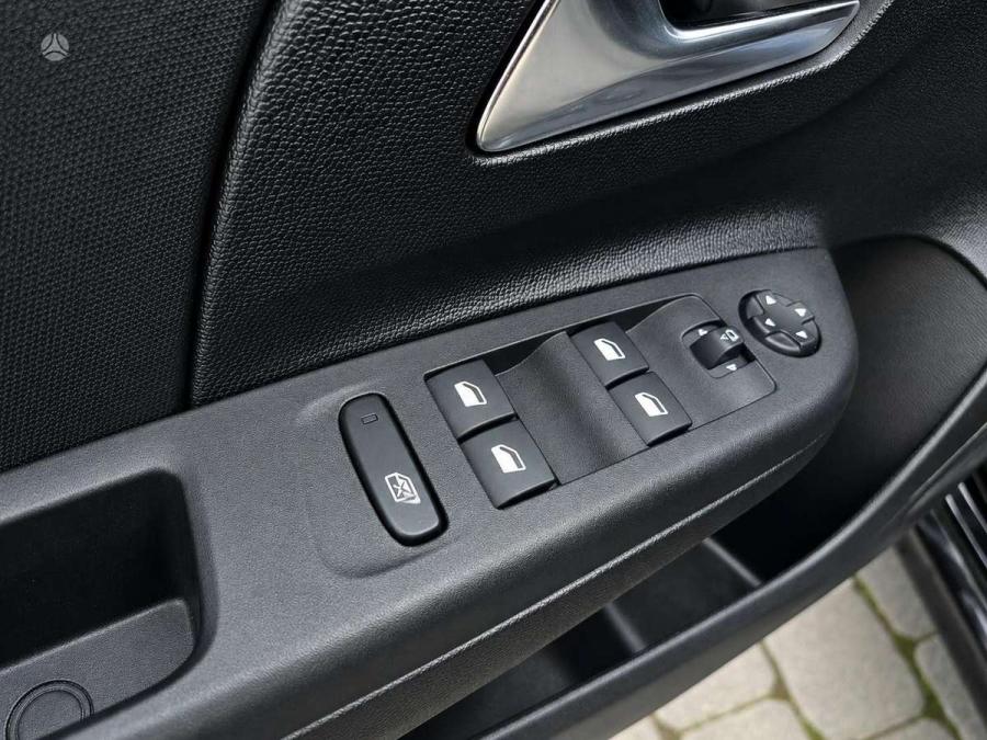 Melns Opel Corsa 2024 Raseiniai, ar dzinēja tilpumu 1.20 L un nobraukumu 82 tūkst. km par 9900 €, foto 10 vietnē AUTOMOTO.COM.LV