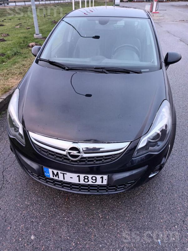 Melns Opel Corsa 2011 Rīga, ar dzinēja tilpumu 1.70 L un nobraukumu 304 tūkst. km par 3190 €, foto 2 vietnē AUTOMOTO.COM.LV